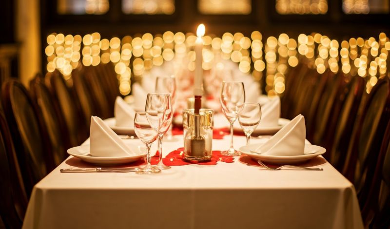 Capodanno: Quanto Spenderanno gli Italiani per il Cenone? - Economia X ...